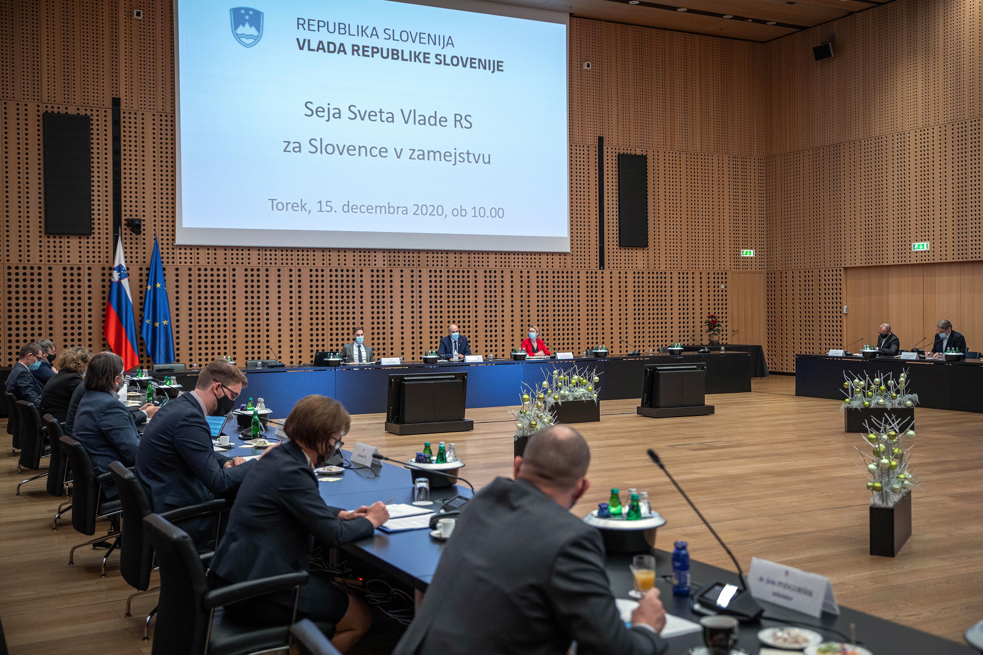 Predsednik vlade Janez Janša na seji Sveta vlade za Slovence v ...