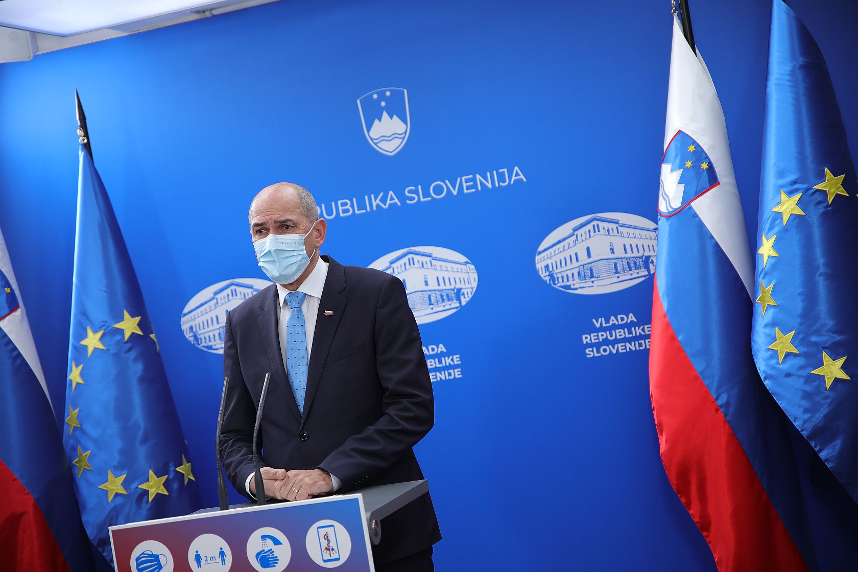 Predsednik vlade Janez Janša: Splošna epidemiološka situacija v državi ...