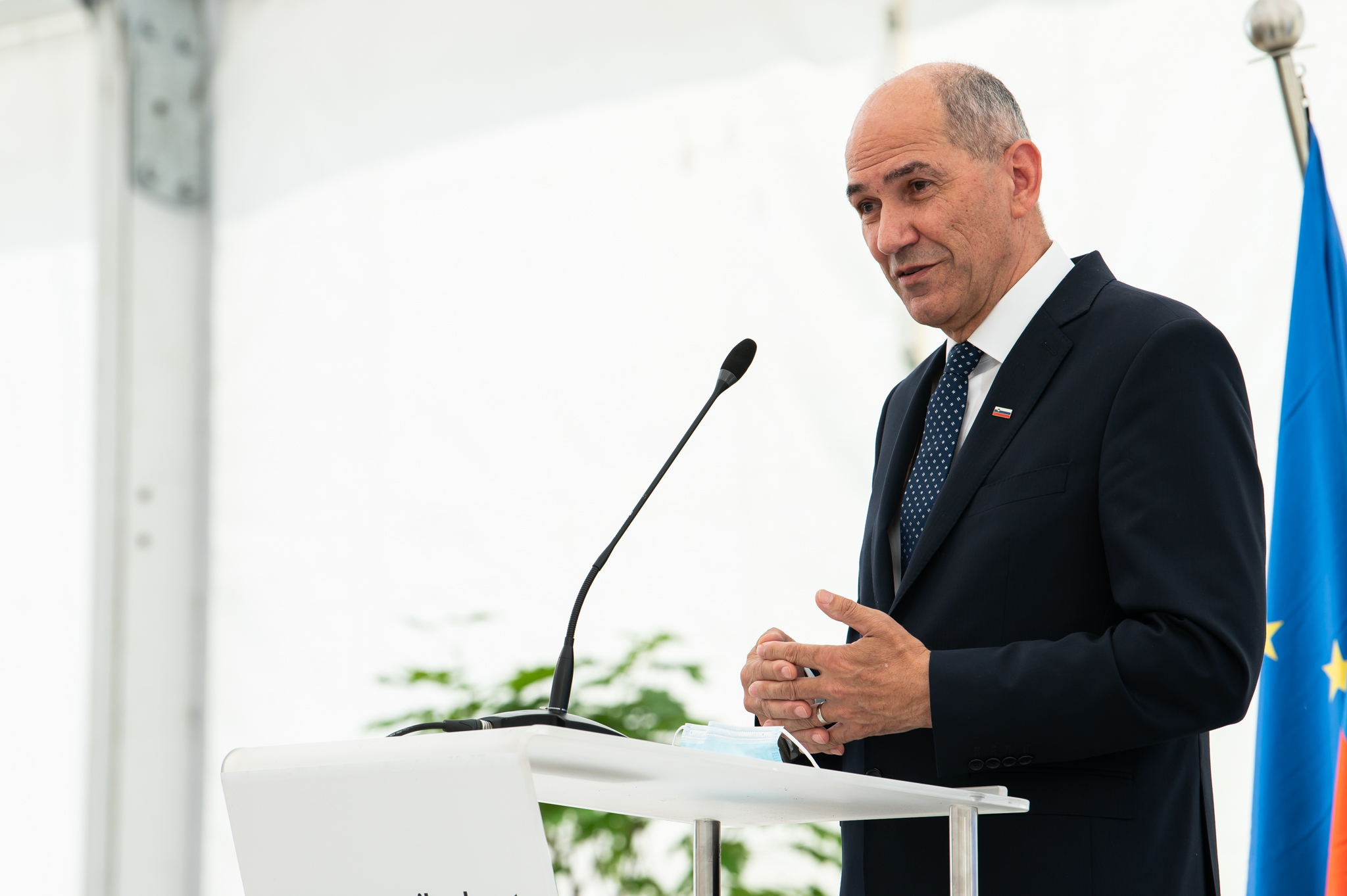 Predsednik vlade Janez Janša: Naredili bomo vse za dodatne spodbude za ...