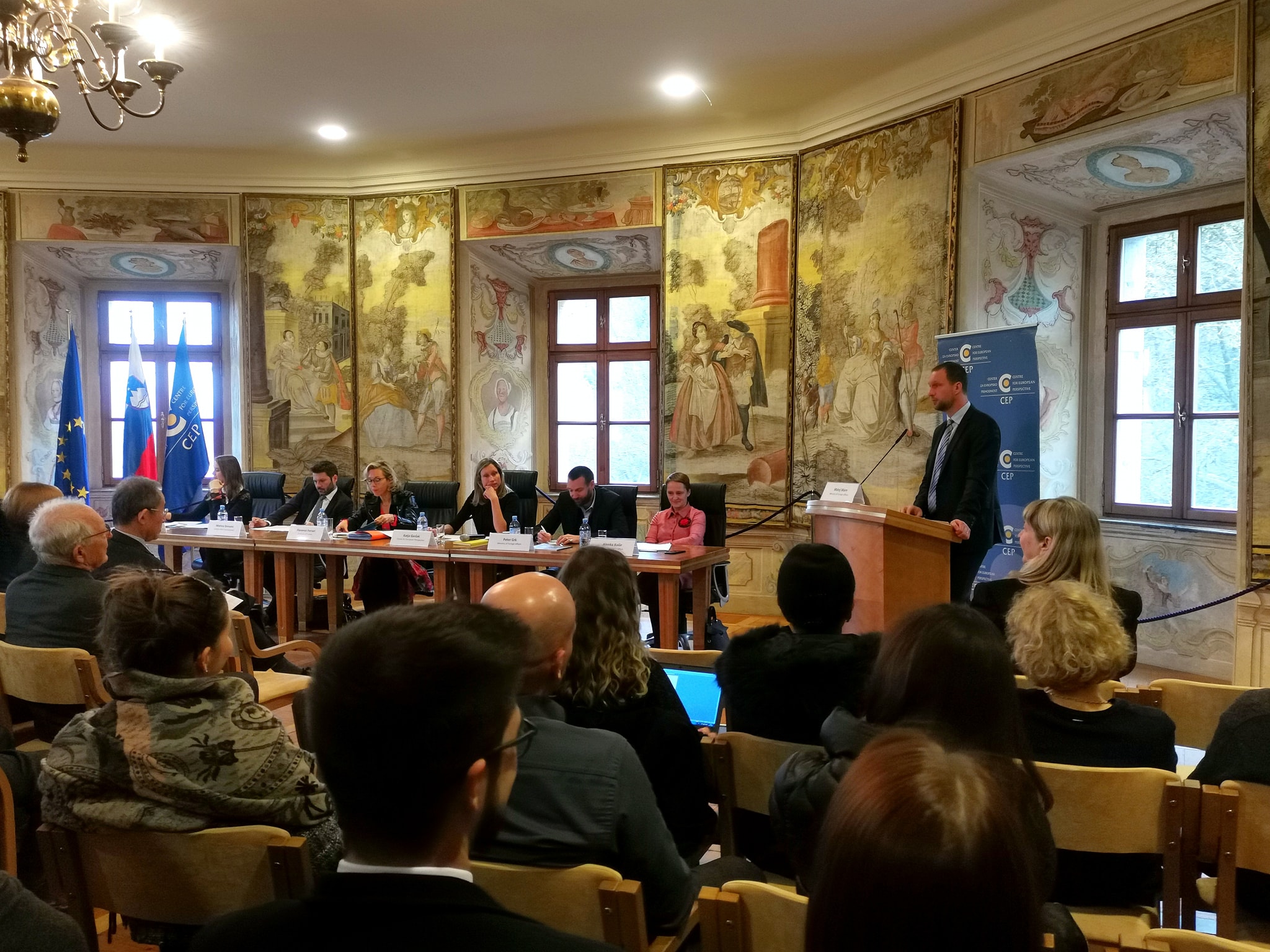 Državni sekretar Marn na konferenci Centra za evropsko prihodnost | GOV.SI