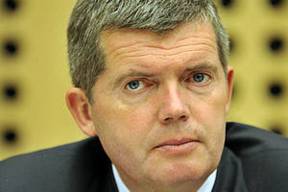 Predsednik RS je podpisal ukaz o postavitvi izrednega in pooblaščenega ...