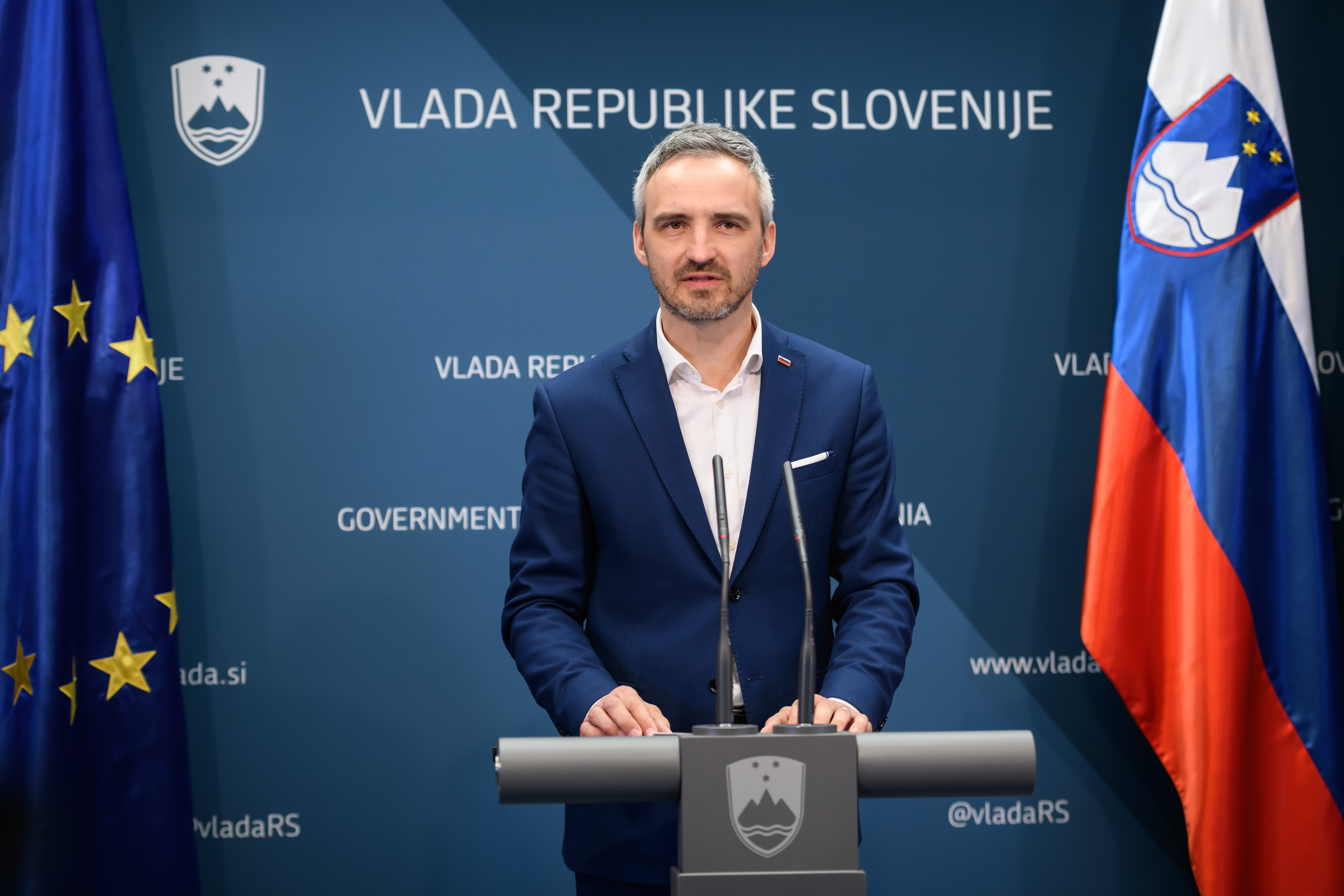 Izjava glede aktualnega stanja v zvezi z epidemijo bolezni COVID-19 | GOV.SI