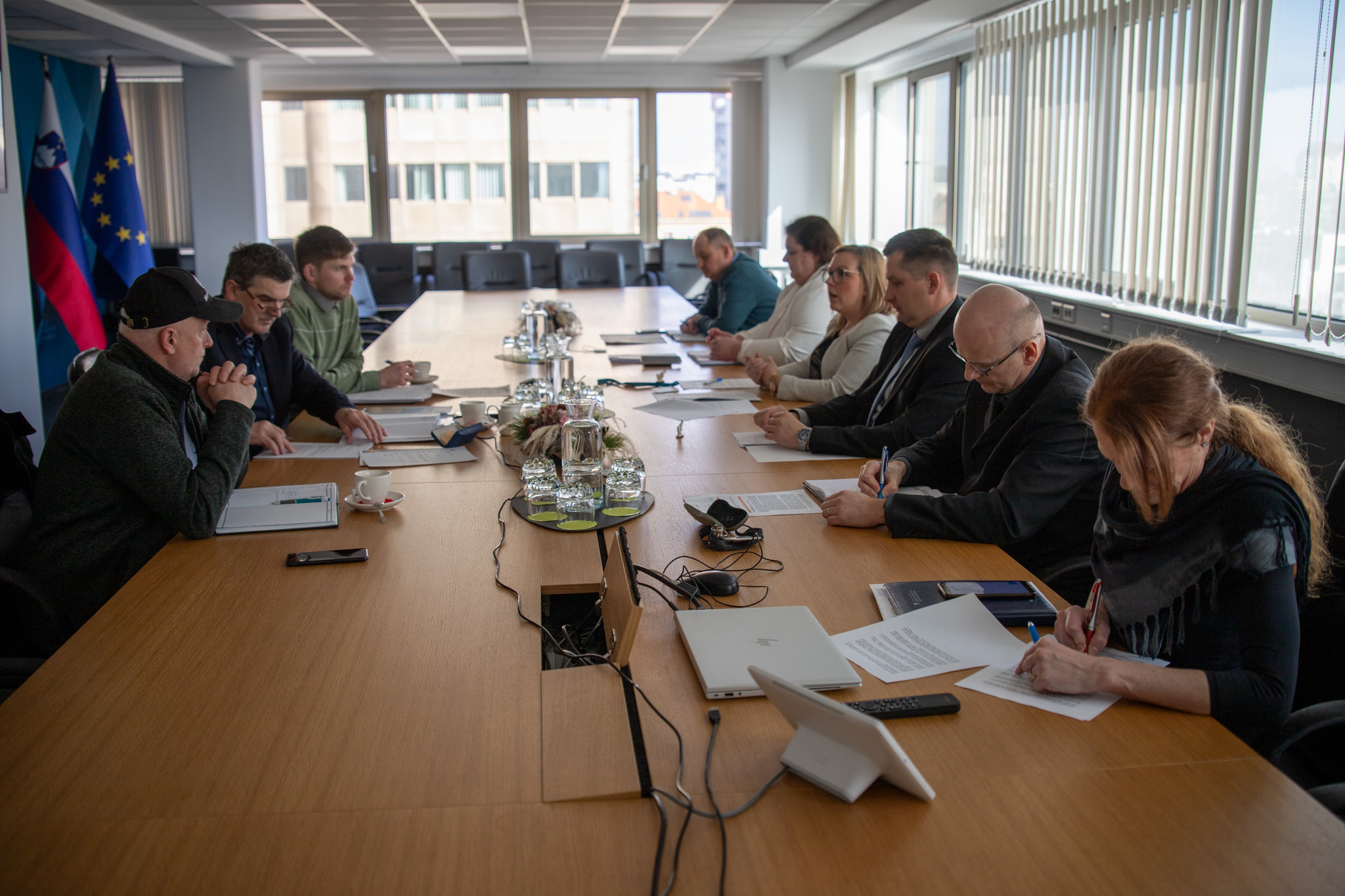 Ministrstvo rešuje stavkovne zahteve kmetijskih organizacij glede ...