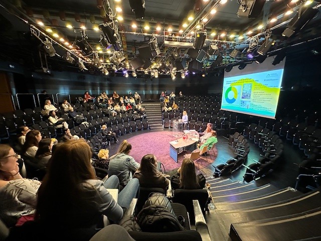 Ministrstvo za naravne vire in prostor na kulturnem bazarju | GOV.SI