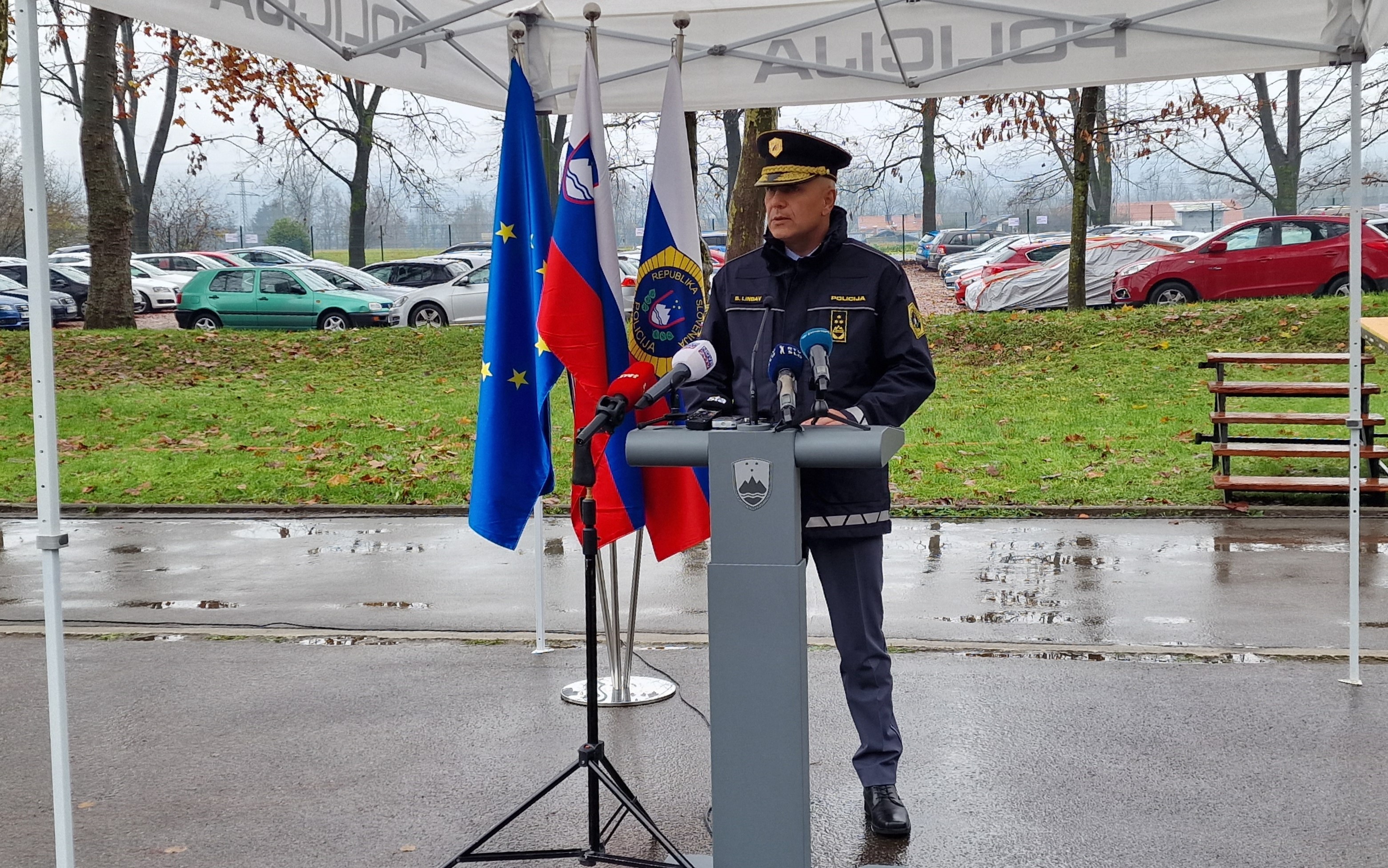 Policijski vozni park bogatejši za 40 novih intervencijskih vozil ...