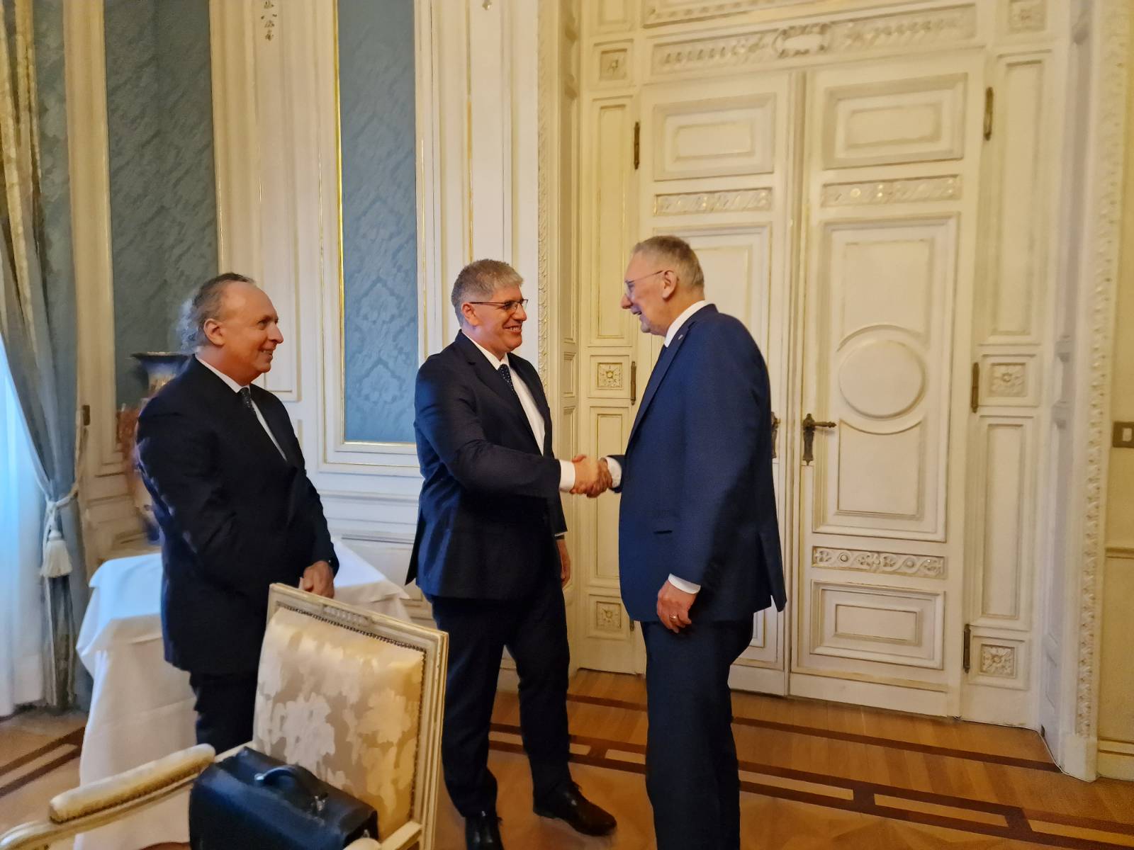 Minister Poklukar v Trstu poudaril pomembnost okrepljenega sodelovanja ...