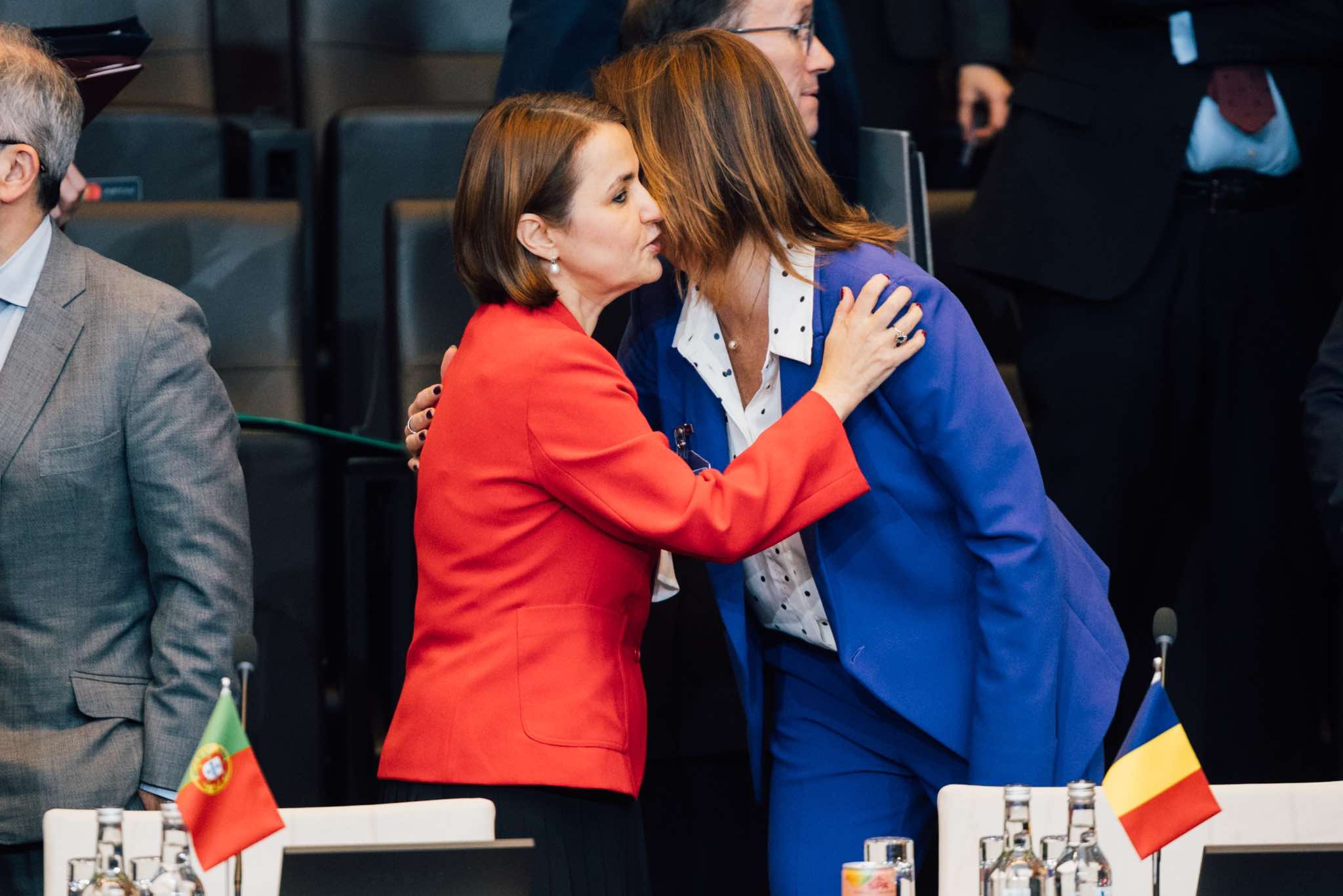 Minister Fajon calls on NATO Secretary General to visit the Western ...