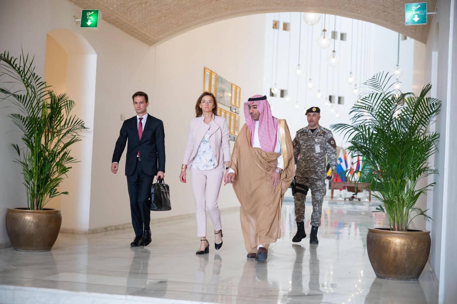 Fajon in Riyadh: " We have to work together to build up international ...