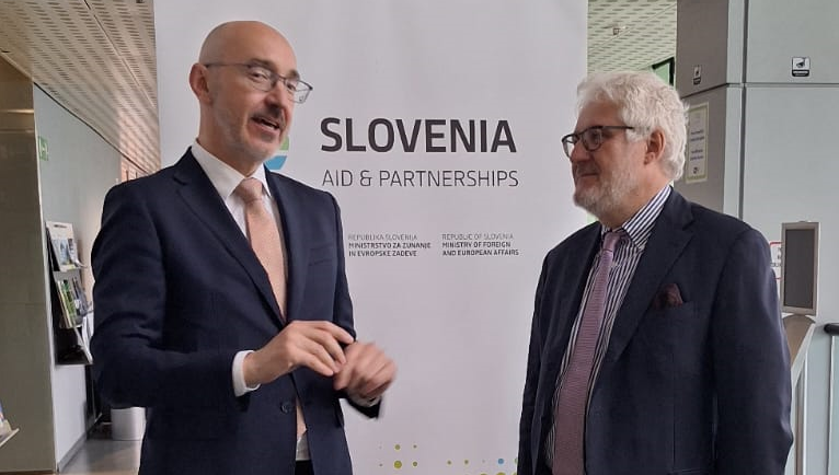 Strategija Global Gateway in priložnosti za slovenska podjetja – intervju z Lucom Bagurjem | GOV.SI