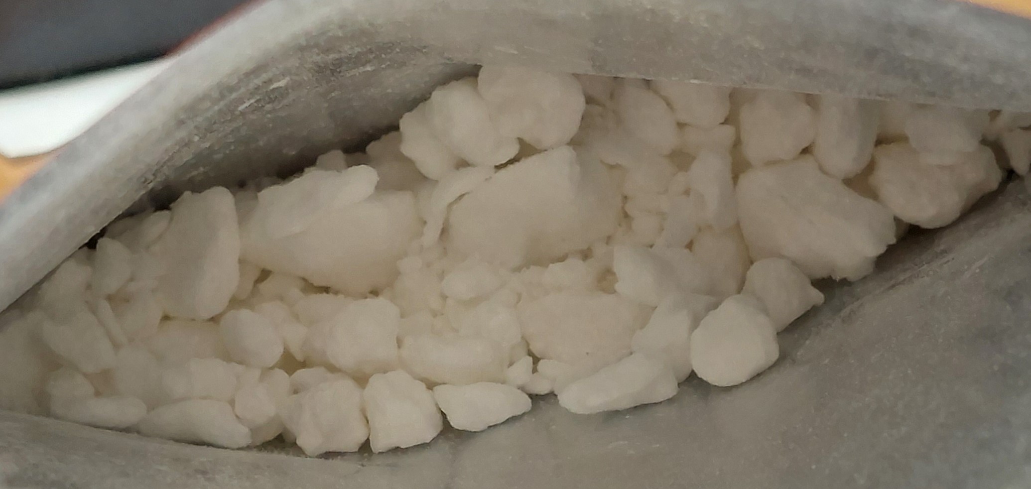 V pol leta odkrili 20 poštnih pošiljk z drogo | GOV.SI