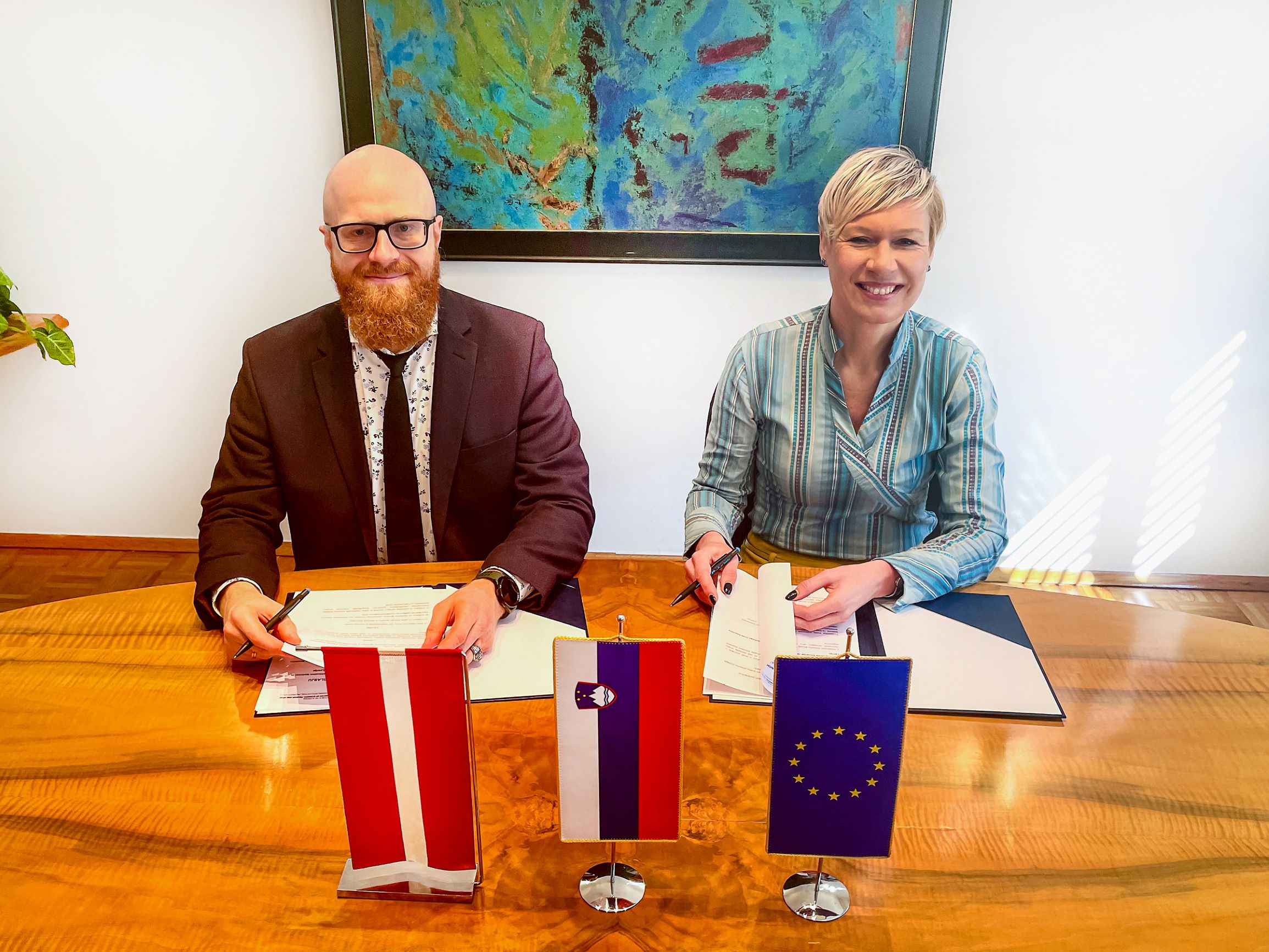 Signature of memorandums brings enhanced cooperation with Portuguese ...