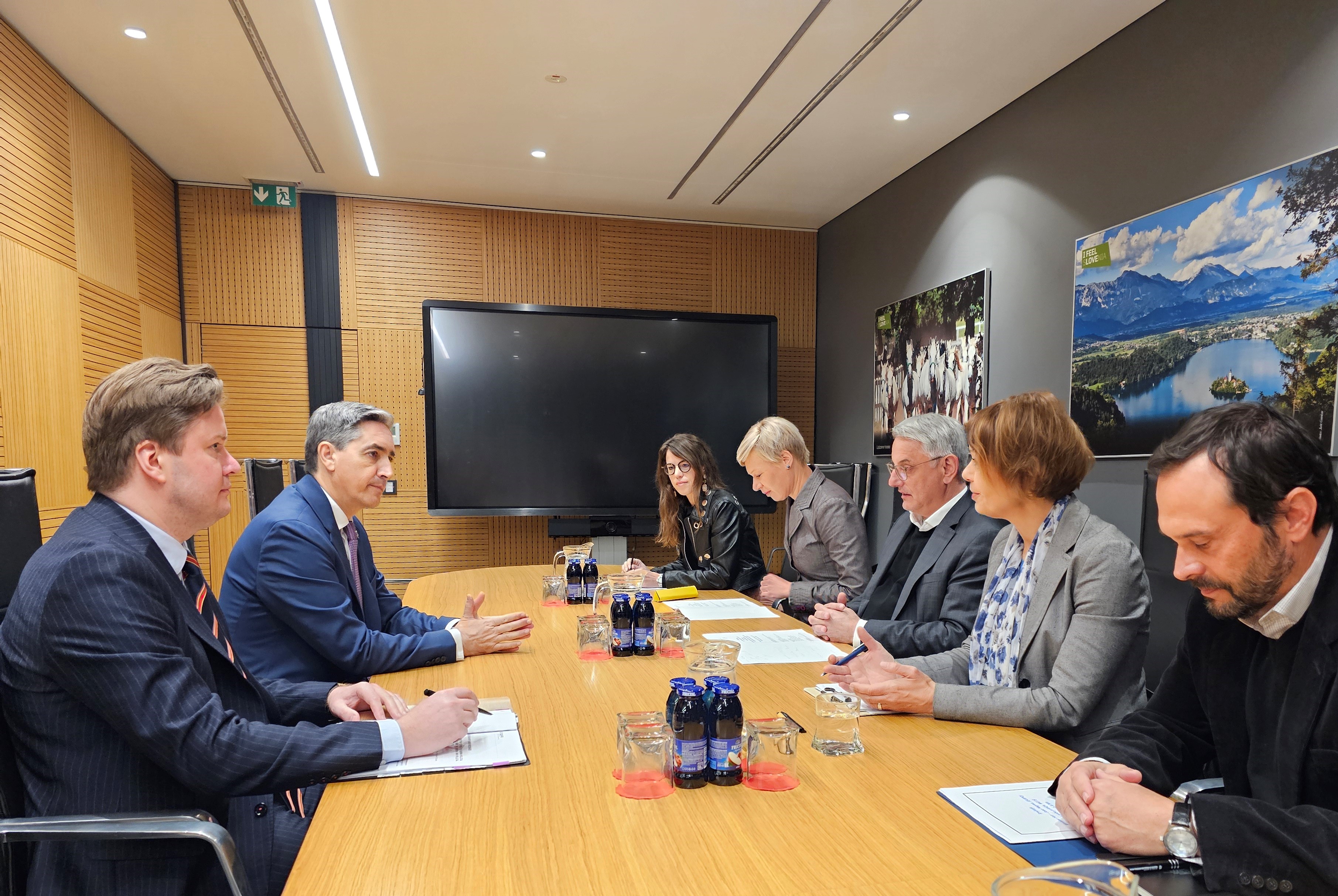 Meeting with EUIPO Executive Director Negrão to discuss Strategic Plan ...