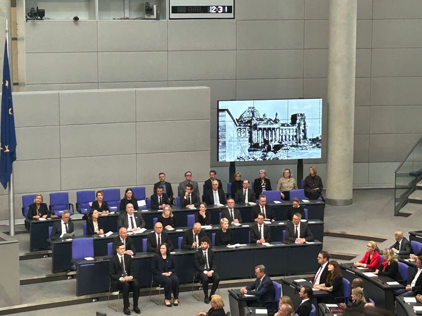 Slovesnosti ob 80. obletnici konca 2. svetovne vojne | GOV.SI