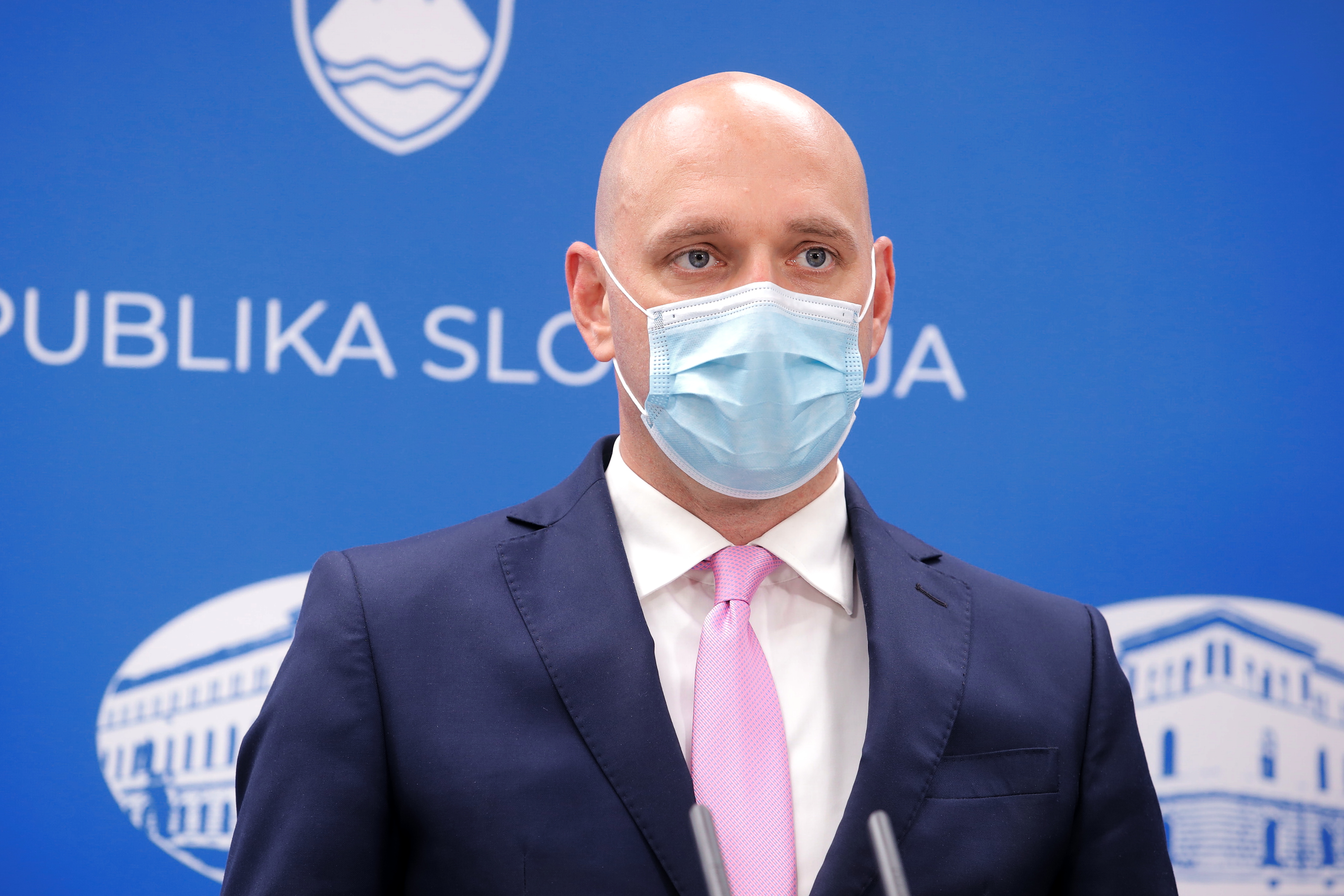 Včeraj opravljenih 1653 hitrih testov, 30 je bilo pozitivnih | GOV.SI