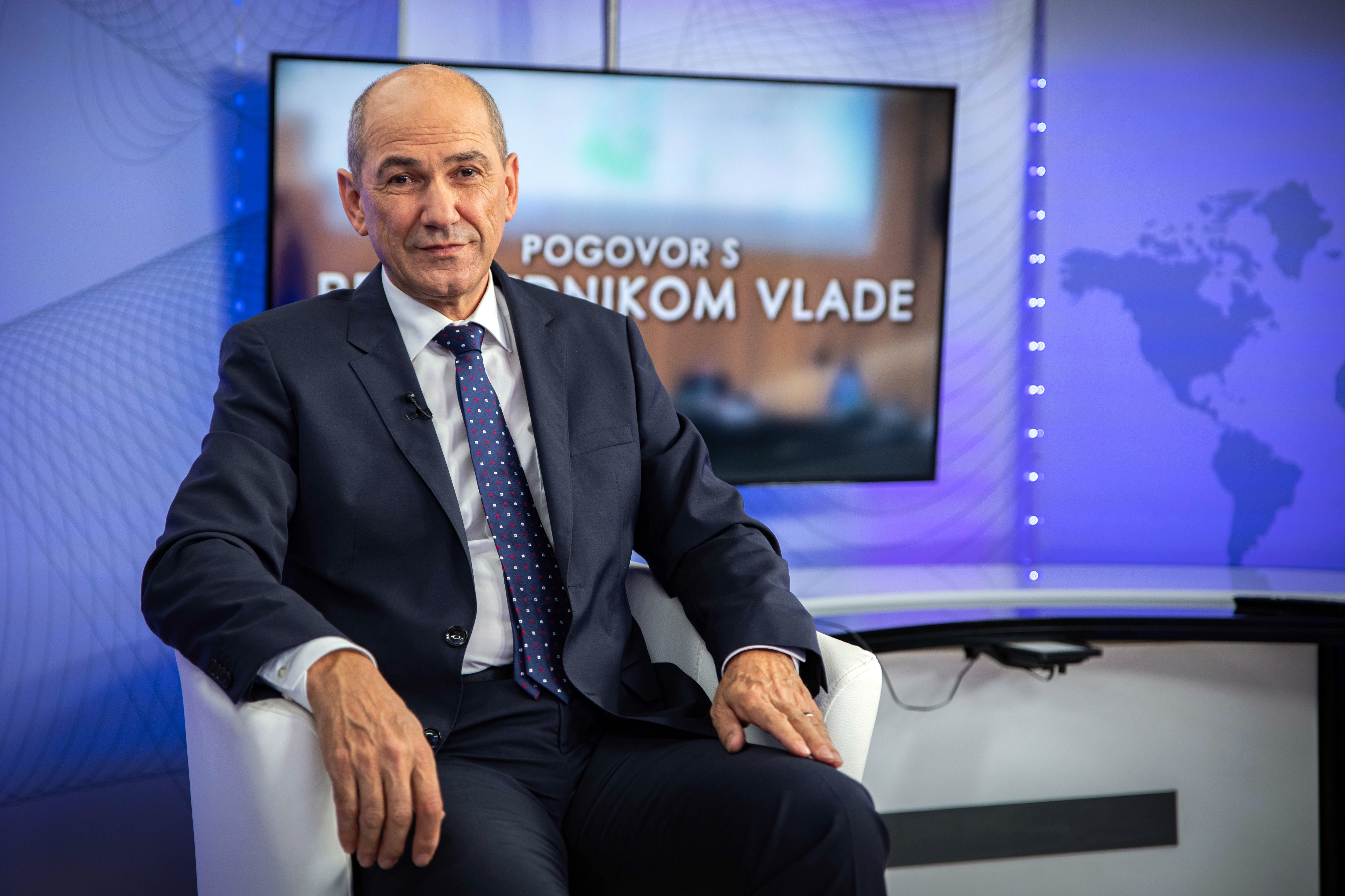 Predsednik vlade Janez Janša: Priznanje policiji, ki svoje delo na ...