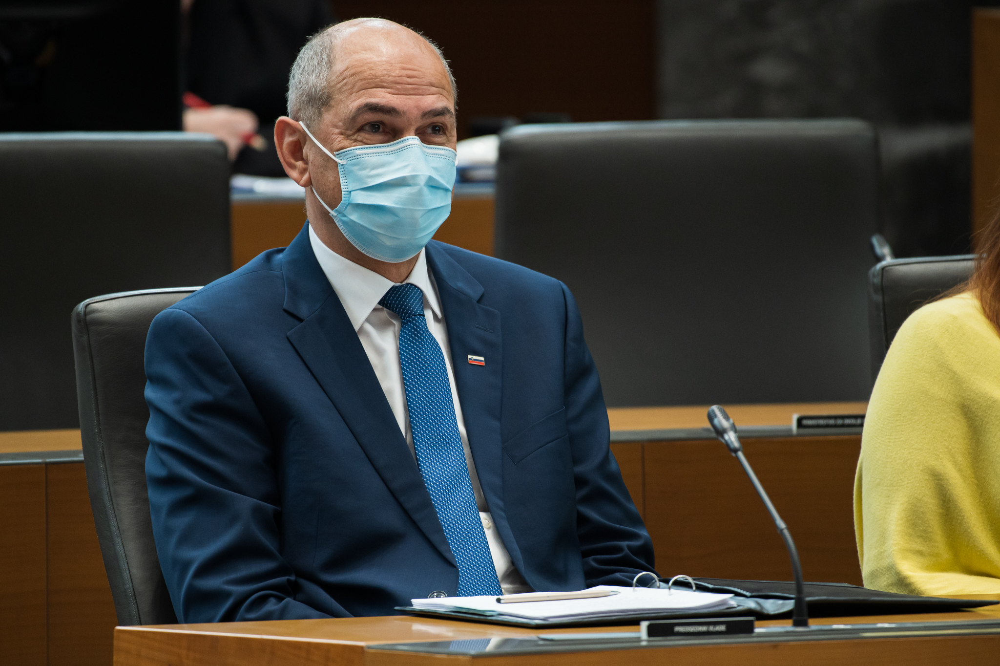 Predsednik vlade Janez Janša v Državnem zboru odgovarjal na ustna ...