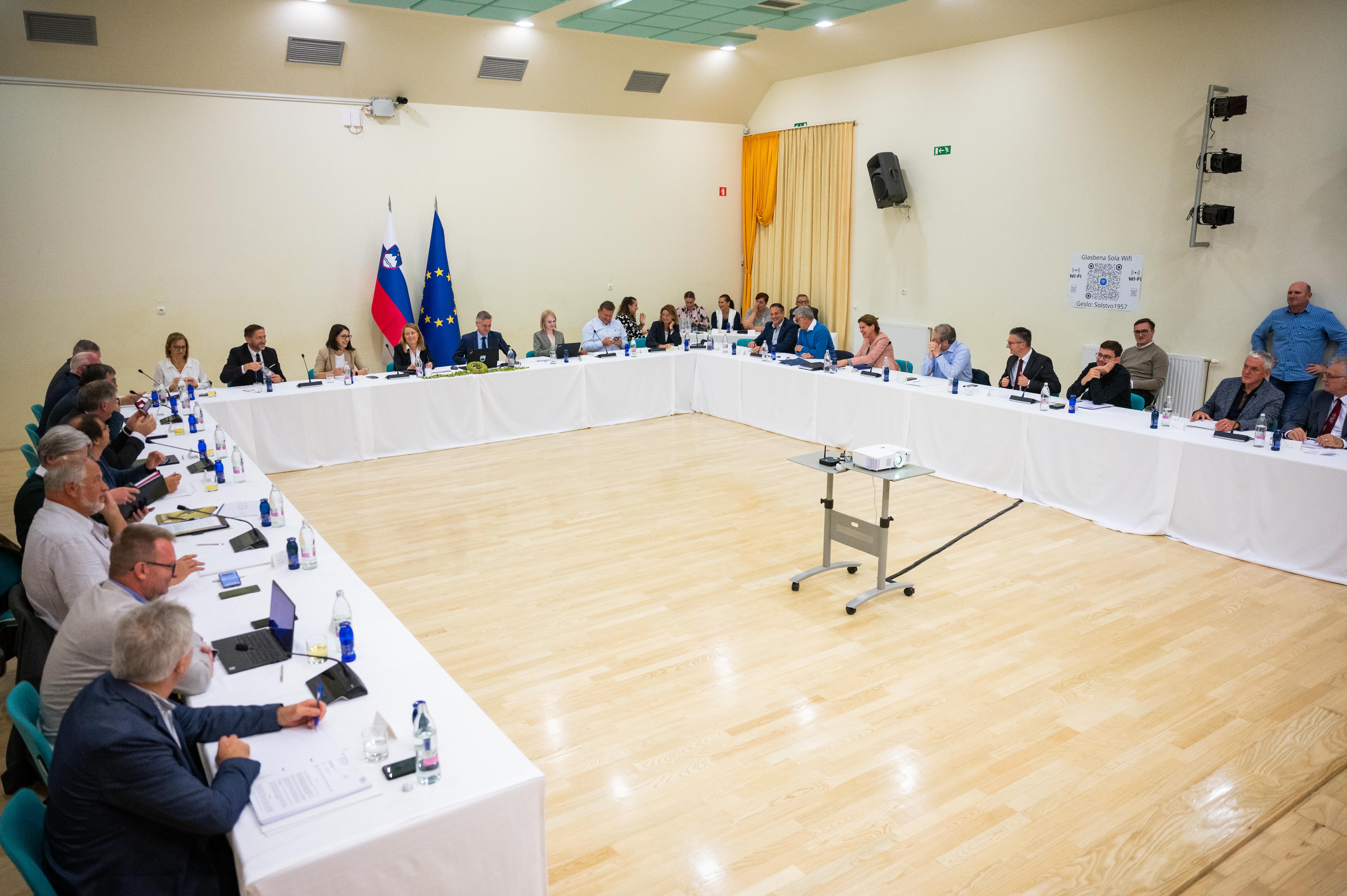 77. redna seja Vlade Republike Slovenije | GOV.SI