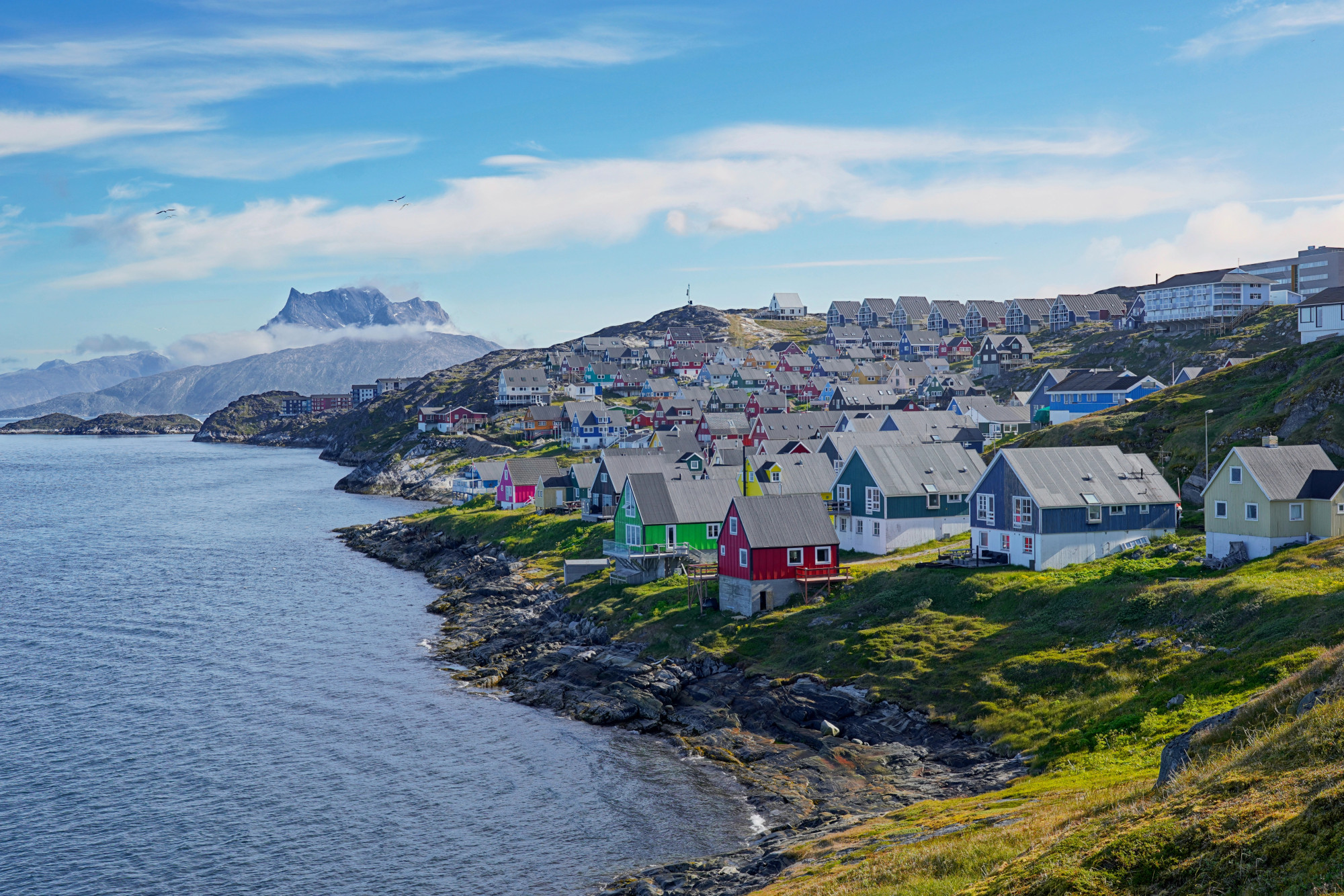 The Government adopts decision to deploy two officers to Greenland | GOV.SI