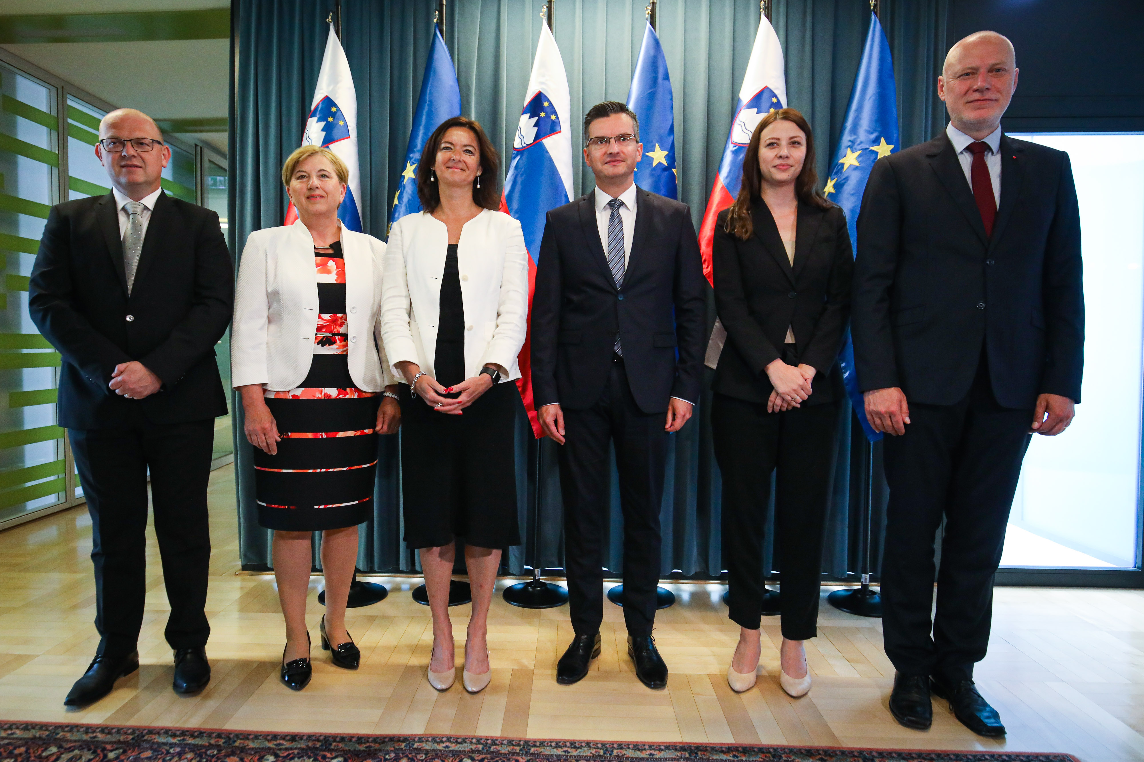 Predsednik vlade sprejel novoizvoljene slovenske poslance Evropskega ...