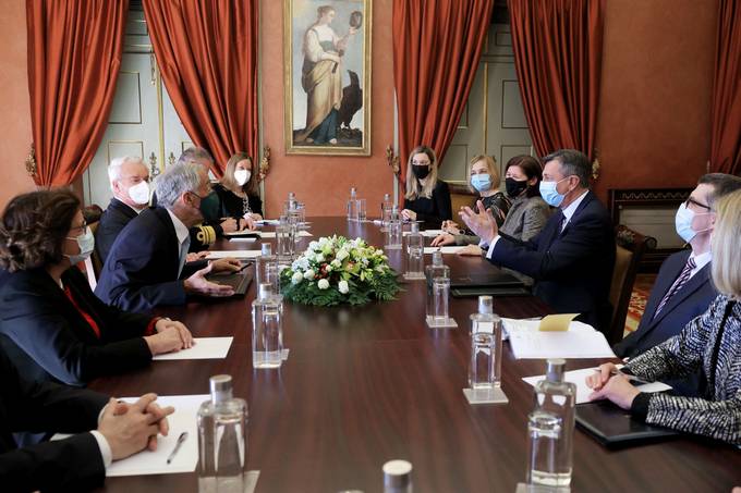 Uradni obisk predsednika Republike Slovenije v Portugalski republiki ... Uradni obisk predsednika Republike Slovenije v Portugalski republiki ...