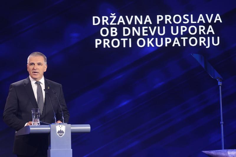 Državna proslava ob dnevu upora proti okupatorju | GOV.SI