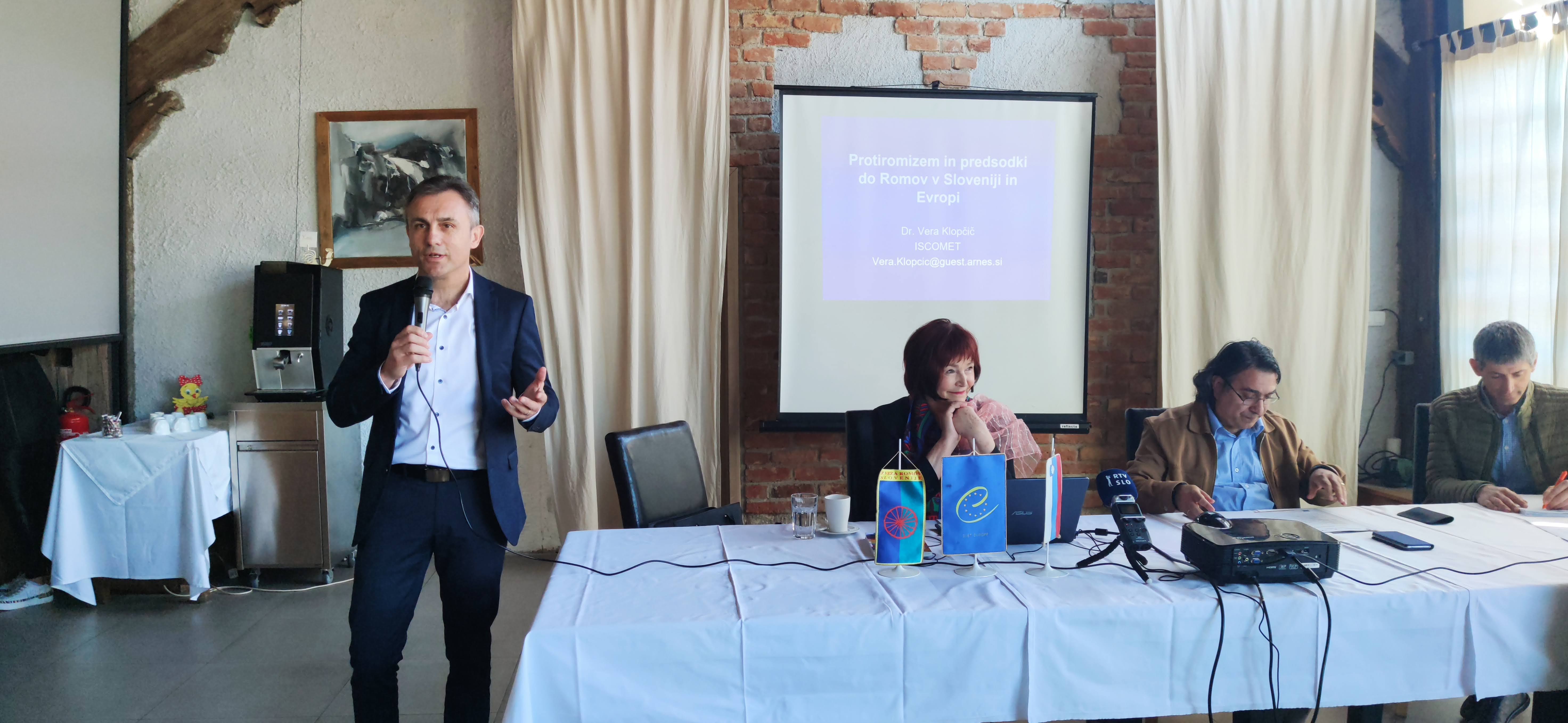 Seminar na temo izboljšanja zaposljivosti Romov | GOV.SI